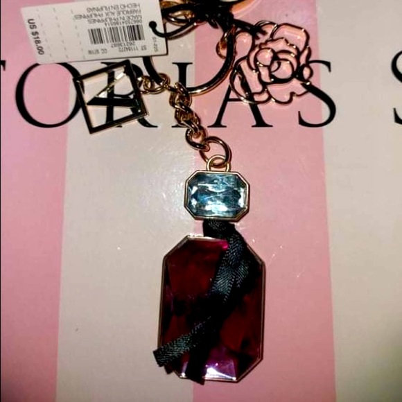 Victoria's Secret | Accessories | Victoria Secret Bombshell Keychain ...